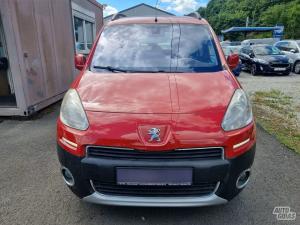 Красный Пежо Partner 2014 в Укмерге, объемом двигателя 1.60 л и пробегом 294 тыс. км за 4200 €, фото 6 на AUTOMOTO.COM.LV