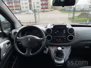 Sarkans Peugeot Partner 2016 Talsi, ar dzinēja tilpumu 1.60 L un nobraukumu 267 tūkst. km par 4990 €, foto 7 vietnē AUTOMOTO.COM.LV
