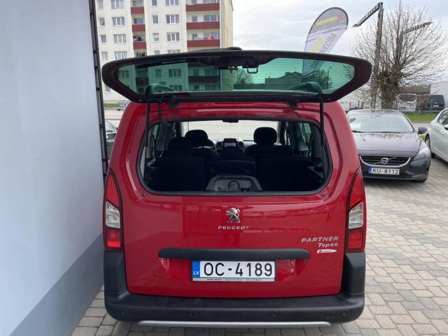 Красный Пежо Partner 2016 в Рига, объемом двигателя 1.60 л и пробегом 267 тыс. км за 4990 €, фото 21 на AUTOMOTO.COM.LV