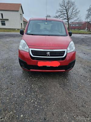 Sarkans Peugeot Partner 2018 Mažeikiai, ar dzinēja tilpumu 1.60 L un nobraukumu 81 tūkst. km par 13500 €, foto  vietnē AUTOMOTO.COM.LV