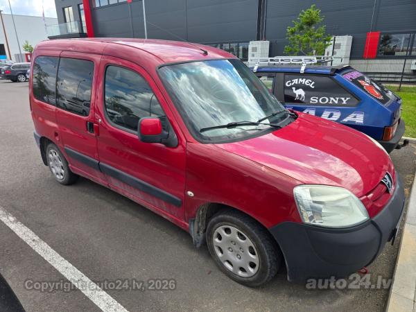 Red Peugeot Partner 2007 in Tartu, with an engine capacity of 1.60 L and mileage of 380 thousand km for 1500 €, photo 2 on AUTOMOTO.COM.LV