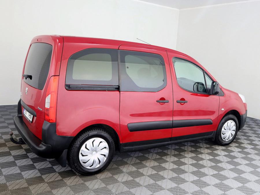Sarkans Peugeot Partner 2009 Tallina, ar dzinēja tilpumu 1.60 L un nobraukumu 315 tūkst. km par 1699 €, foto 4 vietnē AUTOMOTO.COM.LV