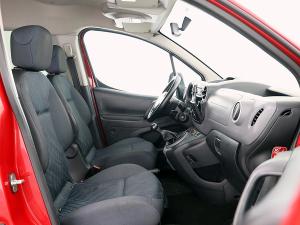 Sarkans Peugeot Partner 2009 Tallina, ar dzinēja tilpumu 1.60 L un nobraukumu 315 tūkst. km par 1699 €, foto 7 vietnē AUTOMOTO.COM.LV