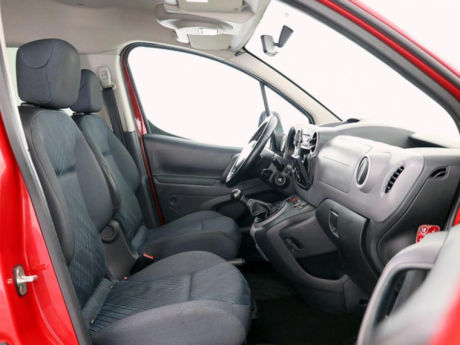 Sarkans Peugeot Partner 2009 Tallina, ar dzinēja tilpumu 1.60 L un nobraukumu 315 tūkst. km par 1699 €, foto 7 vietnē AUTOMOTO.COM.LV