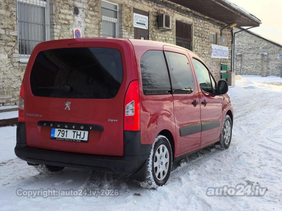Sarkans Peugeot Partner 2010 Tallina, ar dzinēja tilpumu 1.60 L un nobraukumu 230 tūkst. km par 2998 €, foto 4 vietnē AUTOMOTO.COM.LV