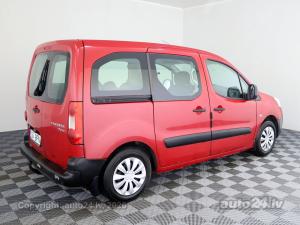 Красный Пежо Partner 2011 в Таллин, объемом двигателя 1.60 л и пробегом 336 тыс. км за 999 €, фото 4 на AUTOMOTO.COM.LV