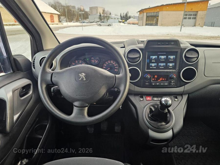 Sarkans Peugeot Partner 2016 Paide, ar dzinēja tilpumu 1.60 L un nobraukumu 138 tūkst. km par 7650 €, foto 9 vietnē AUTOMOTO.COM.LV