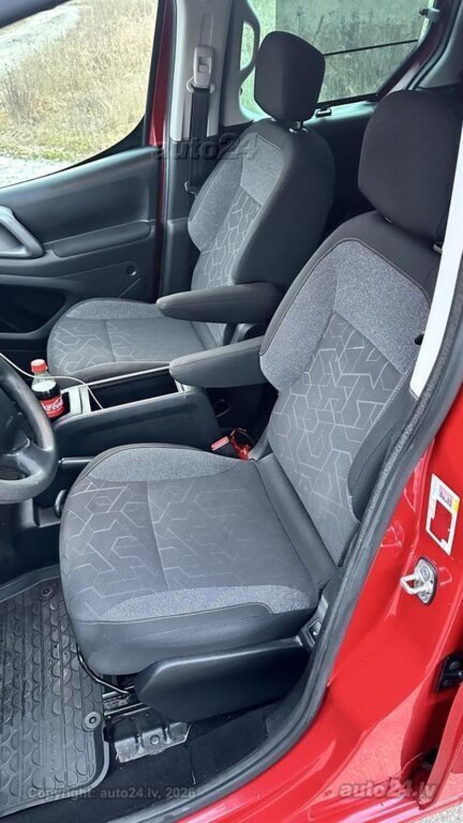 Sarkans Peugeot Partner 2018 Tallina, ar dzinēja tilpumu 1.60 L un nobraukumu 357 tūkst. km par 5300 €, foto 4 vietnē AUTOMOTO.COM.LV