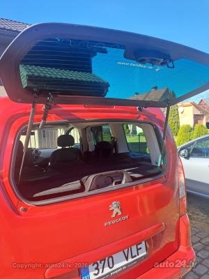 Sarkans Peugeot Partner 2018 Tallina, ar dzinēja tilpumu 1.60 L un nobraukumu 357 tūkst. km par 5300 €, foto 7 vietnē AUTOMOTO.COM.LV
