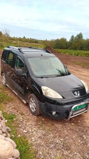 Peugeot Partner 2013 in Vilnius, with an engine capacity of 1.60 L and mileage of 245 thousand km for 1500 €, photo 3 on AUTOMOTO.COM.LV