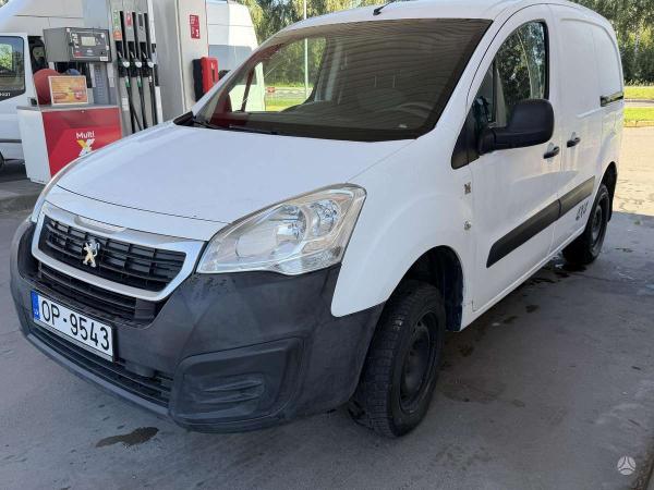 Balts Peugeot Partner 2017 Kauņa, ar dzinēja tilpumu 0.00 L un nobraukumu 154 tūkst. km par 5850 €, foto 10 vietnē AUTOMOTO.COM.LV