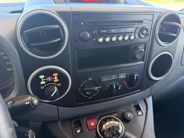 Balts Peugeot Partner 2017 Kauņa, ar dzinēja tilpumu 0.00 L un nobraukumu 154 tūkst. km par 5850 €, foto 11 vietnē AUTOMOTO.COM.LV