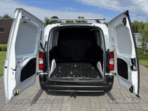 White Peugeot Partner 2020 in Tallinn, with an engine capacity of 1.50 L and mileage of 206 thousand km for 7900 €, photo 7 on AUTOMOTO.COM.LV