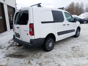 White Peugeot Partner 2012 in Utena, with an engine capacity of 1.56 L and mileage of 181 thousand km for 4999 €, photo 3 on AUTOMOTO.COM.LV