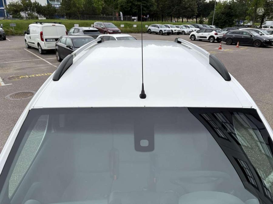White Peugeot Partner 2014 in Vilnius, with an engine capacity of 1.56 L and mileage of 343 thousand km for 3146 €, photo 28 on AUTOMOTO.COM.LV