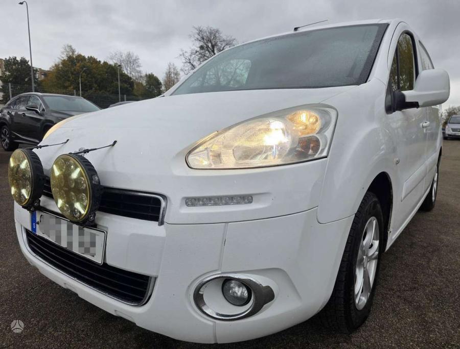 Balts Peugeot Partner 2014 Marijampole, ar dzinēja tilpumu 1.56 L un nobraukumu 239 tūkst. km par 3750 €, foto 1 vietnē AUTOMOTO.COM.LV