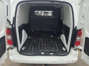 Balts Peugeot Partner 2014 Marijampole, ar dzinēja tilpumu 1.56 L un nobraukumu 239 tūkst. km par 3750 €, foto 12 vietnē AUTOMOTO.COM.LV