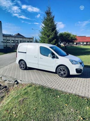 White Peugeot Partner 2016 in Vilnius, with an engine capacity of 1.56 L and mileage of 146 thousand km for 2300 €, photo 13 on AUTOMOTO.COM.LV