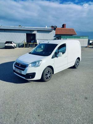 White Peugeot Partner 2016 in Vilnius, with an engine capacity of 1.56 L and mileage of 146 thousand km for 2300 €, photo 26 on AUTOMOTO.COM.LV