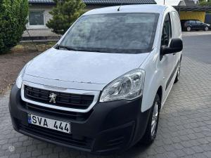Balts Peugeot Partner 2017 Kauņa, ar dzinēja tilpumu 1.56 L un nobraukumu 198 tūkst. km par 5300 €, foto  vietnē AUTOMOTO.COM.LV
