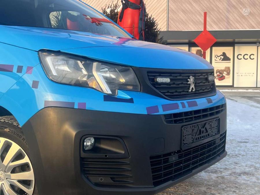 Balts Peugeot Partner 2019 Panevēža, ar dzinēja tilpumu 1.50 L un nobraukumu 136 tūkst. km par 8000 €, foto 2 vietnē AUTOMOTO.COM.LV