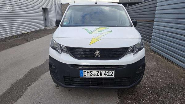 Balts Peugeot Partner 2019 Telšiai, ar dzinēja tilpumu 1.56 L un nobraukumu 197 tūkst. km par 5900 €, foto 2 vietnē AUTOMOTO.COM.LV