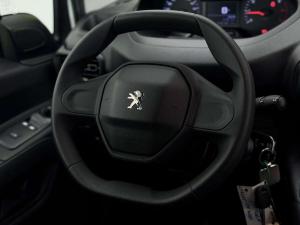 Белый Пежо Partner 2019 в Вильнюс, объемом двигателя 1.56 л и пробегом 248 тыс. км за 7200 €, фото 17 на AUTOMOTO.COM.LV
