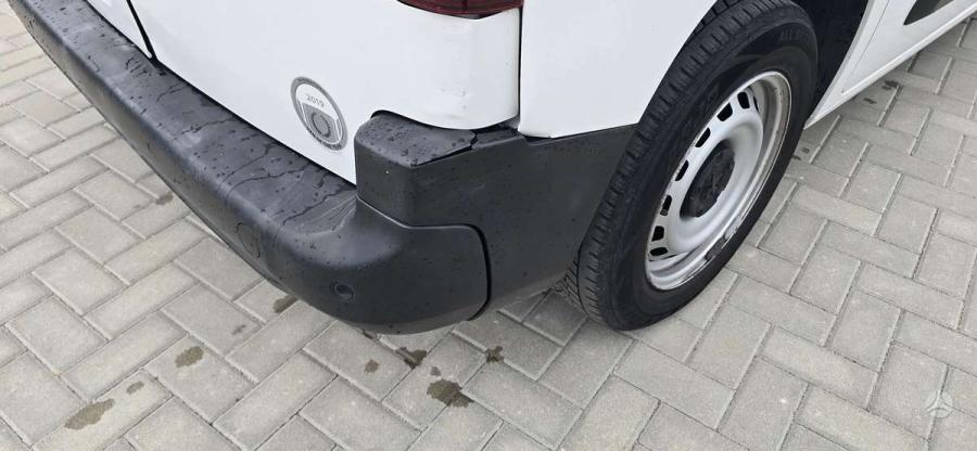 Белый Пежо Partner 2019 в Таураге, объемом двигателя 1.50 л и пробегом 175 тыс. км за 5800 €, фото 9 на AUTOMOTO.COM.LV