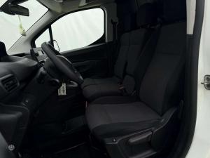 Balts Peugeot Partner 2019 Viļņa, ar dzinēja tilpumu 1.56 L un nobraukumu 248 tūkst. km par 6590 €, foto 11 vietnē AUTOMOTO.COM.LV