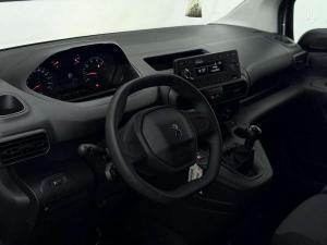 Balts Peugeot Partner 2019 Viļņa, ar dzinēja tilpumu 1.56 L un nobraukumu 248 tūkst. km par 6150 €, foto 10 vietnē AUTOMOTO.COM.LV