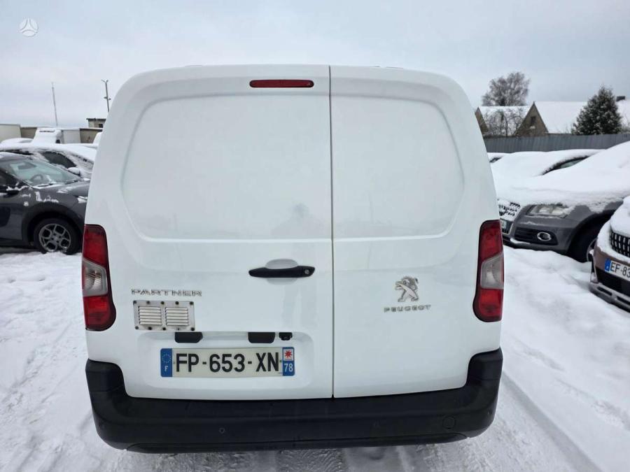 Balts Peugeot Partner 2020 Tauragė, ar dzinēja tilpumu 1.50 L un nobraukumu 160 tūkst. km par 7200 €, foto 5 vietnē AUTOMOTO.COM.LV