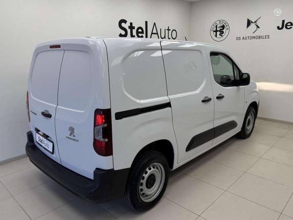 Balts Peugeot Partner 2023 Viļņa, ar dzinēja tilpumu 1.50 L un nobraukumu 83 tūkst. km par 12990 €, foto 5 vietnē AUTOMOTO.COM.LV