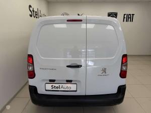 White Peugeot Partner 2023 in Vilnius, with an engine capacity of 1.50 L and mileage of 223 thousand km for 10990 €, photo 8 on AUTOMOTO.COM.LV