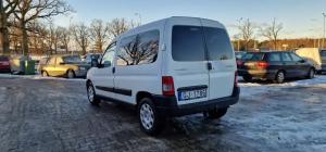 White Peugeot Partner 2007 in Valmiera, with an engine capacity of 1.40 L and mileage of 251 thousand km for 1350 €, photo 6 on AUTOMOTO.COM.LV