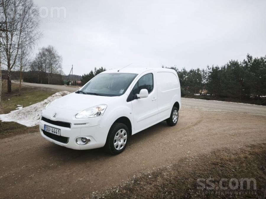 Balts Peugeot Partner 2013 Jūrmala, ar dzinēja tilpumu 1.60 L un nobraukumu 117 tūkst. km par 5950 €, foto 1 vietnē AUTOMOTO.COM.LV