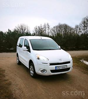 Balts Peugeot Partner 2013 Jūrmala, ar dzinēja tilpumu 1.60 L un nobraukumu 117 tūkst. km par 5950 €, foto 3 vietnē AUTOMOTO.COM.LV