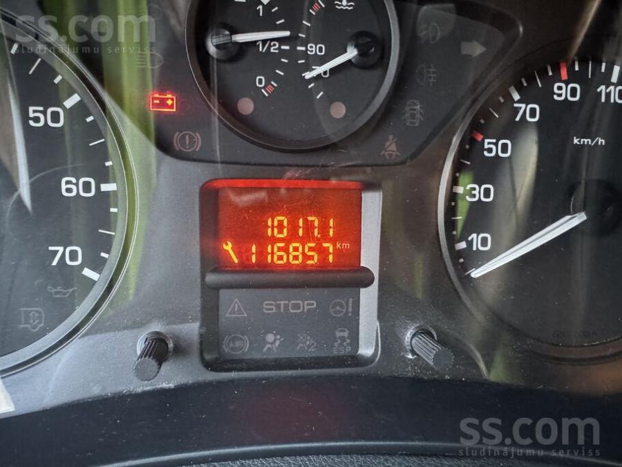 Balts Peugeot Partner 2013 Jūrmala, ar dzinēja tilpumu 1.60 L un nobraukumu 117 tūkst. km par 5950 €, foto 15 vietnē AUTOMOTO.COM.LV