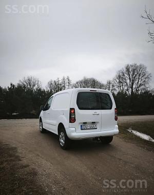 Balts Peugeot Partner 2013 Jūrmala, ar dzinēja tilpumu 1.60 L un nobraukumu 117 tūkst. km par 5950 €, foto 16 vietnē AUTOMOTO.COM.LV