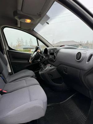 Balts Peugeot Partner 2013 Rīga, ar dzinēja tilpumu 1.60 L un nobraukumu 353 tūkst. km par 3100 €, foto 10 vietnē AUTOMOTO.COM.LV