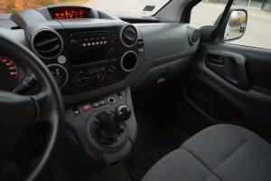 Balts Peugeot Partner 2015 Jelgava, ar dzinēja tilpumu 1.60 L un nobraukumu 264 tūkst. km par 6200 €, foto 12 vietnē AUTOMOTO.COM.LV