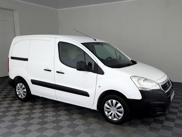 Balts Peugeot Partner 2016 Tallina, ar dzinēja tilpumu 1.60 L un nobraukumu 259 tūkst. km par 2599 €, foto 1 vietnē AUTOMOTO.COM.LV
