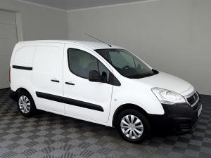 Balts Peugeot Partner 2016 Tallina, ar dzinēja tilpumu 1.60 L un nobraukumu 259 tūkst. km par 2599 €, foto  vietnē AUTOMOTO.COM.LV