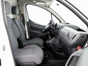 White Peugeot Partner 2016 in Tallinn, with an engine capacity of 1.60 L and mileage of 189 thousand km for 2799 €, photo 7 on AUTOMOTO.COM.LV