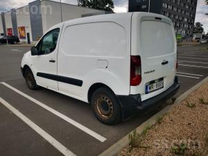 Balts Peugeot Partner 2017 Rīga, ar dzinēja tilpumu 1.60 L un nobraukumu 428 tūkst. km par 5400 €, foto 4 vietnē AUTOMOTO.COM.LV