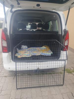 White Peugeot Partner 2017 in Kohtla-Jarve, with an engine capacity of 0.00 L and mileage of 218 thousand km for 5500 €, photo 6 on AUTOMOTO.COM.LV