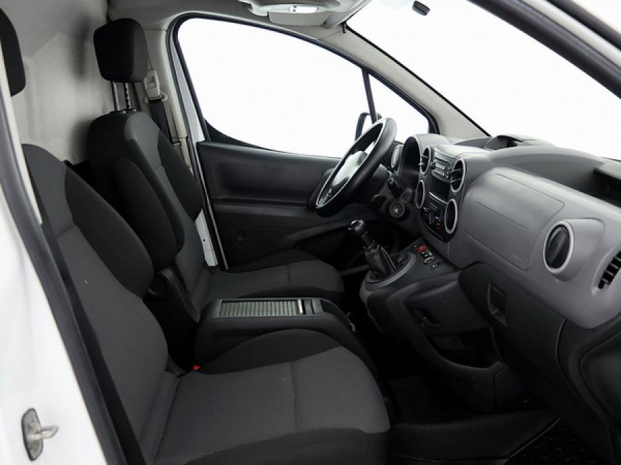 Balts Peugeot Partner 2018 Tallina, ar dzinēja tilpumu 1.60 L un nobraukumu 269 tūkst. km par 3199 €, foto 7 vietnē AUTOMOTO.COM.LV