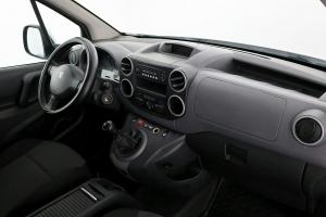 Balts Peugeot Partner 2018 Tallina, ar dzinēja tilpumu 1.60 L un nobraukumu 269 tūkst. km par 3199 €, foto 14 vietnē AUTOMOTO.COM.LV