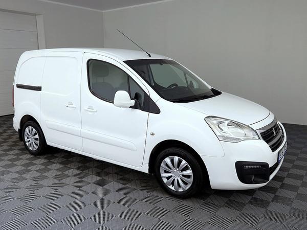 Balts Peugeot Partner 2018 Tallina, ar dzinēja tilpumu 1.60 L un nobraukumu 268 tūkst. km par 2999 €, foto 1 vietnē AUTOMOTO.COM.LV