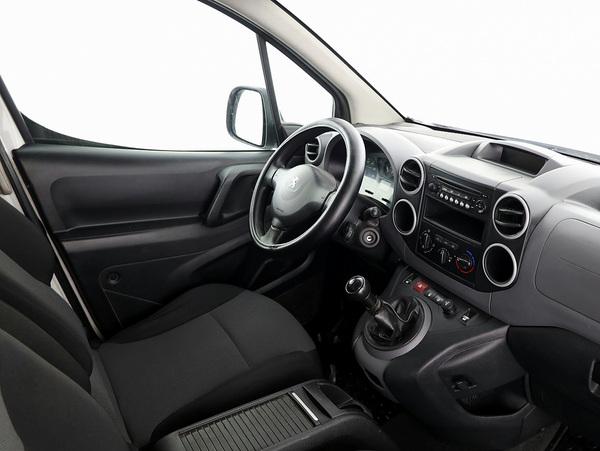 Balts Peugeot Partner 2018 Tallina, ar dzinēja tilpumu 1.60 L un nobraukumu 268 tūkst. km par 2999 €, foto 6 vietnē AUTOMOTO.COM.LV