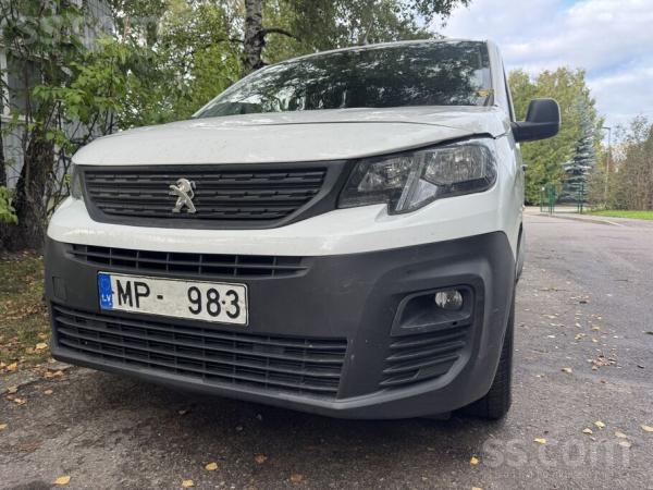 Balts Peugeot Partner 2020 Rīga, ar dzinēja tilpumu 1.50 L un nobraukumu 190 tūkst. km par 9500 €, foto 1 vietnē AUTOMOTO.COM.LV